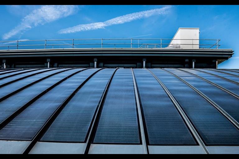 The Active Office - an energy-positive building | Features | Building